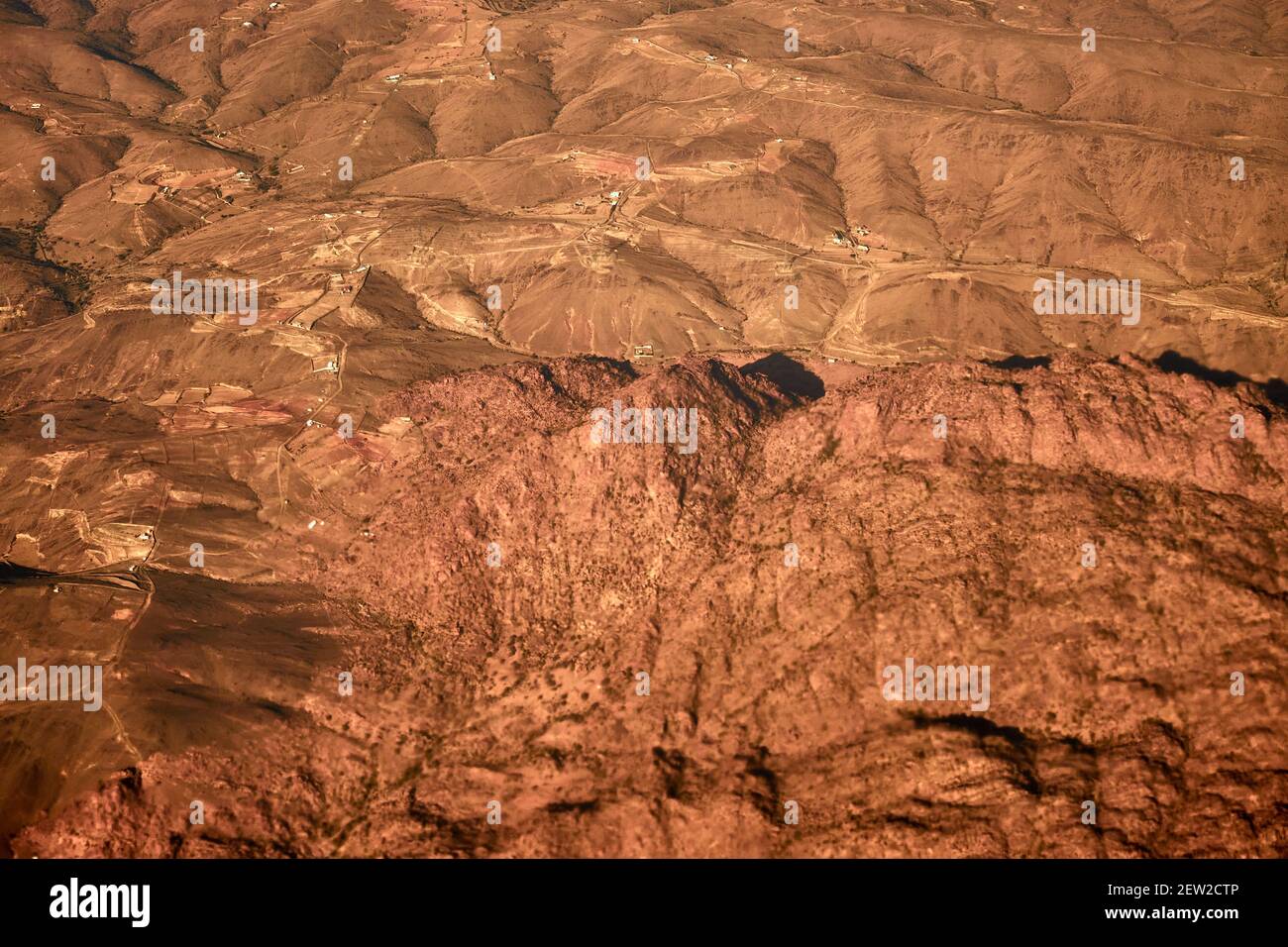 Mountains of saudi arabia hi-res stock photography and images - Alamy