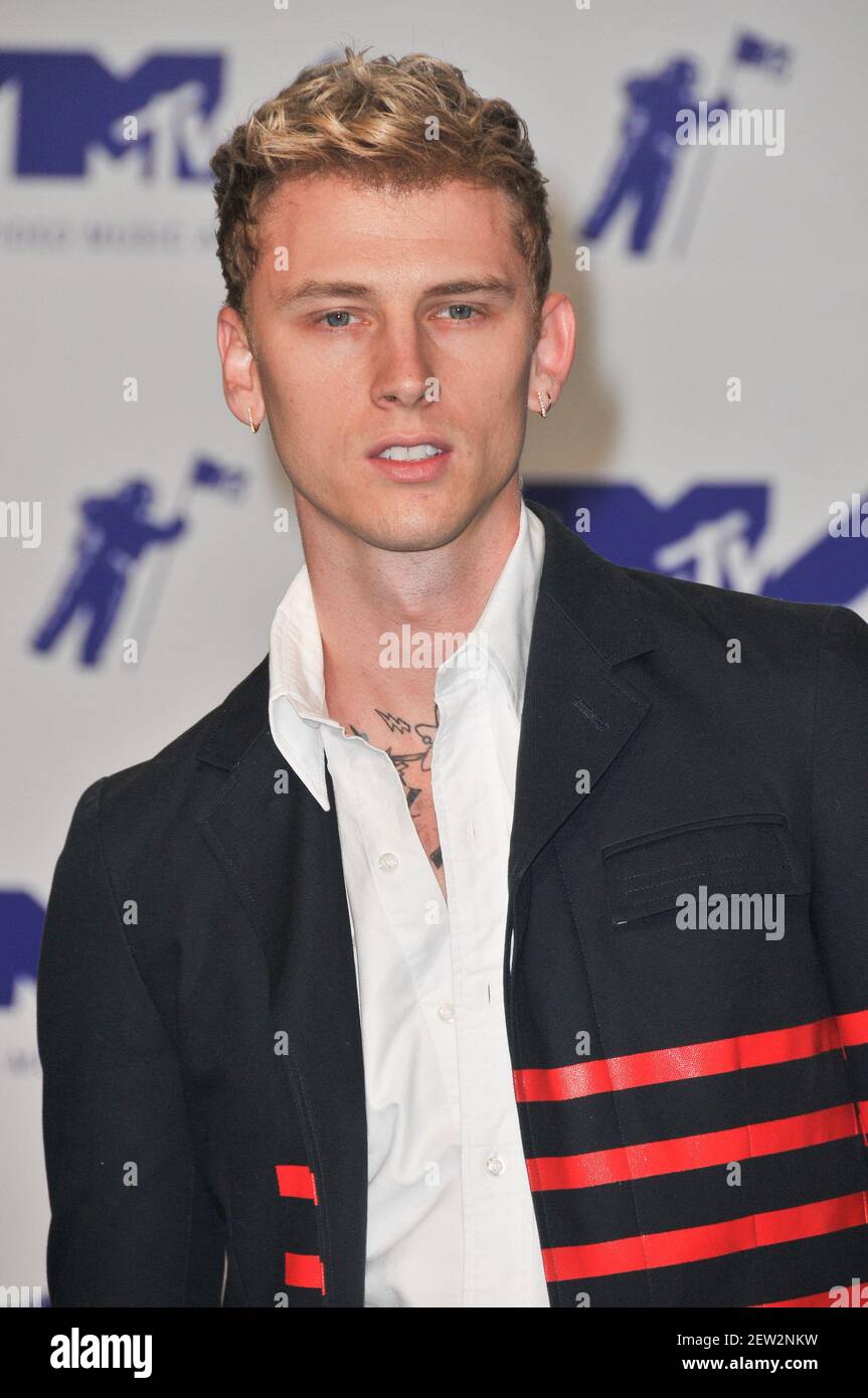 Machine Gun Kelly at the 2017 MTV Video Music Awards held at The Forum ...