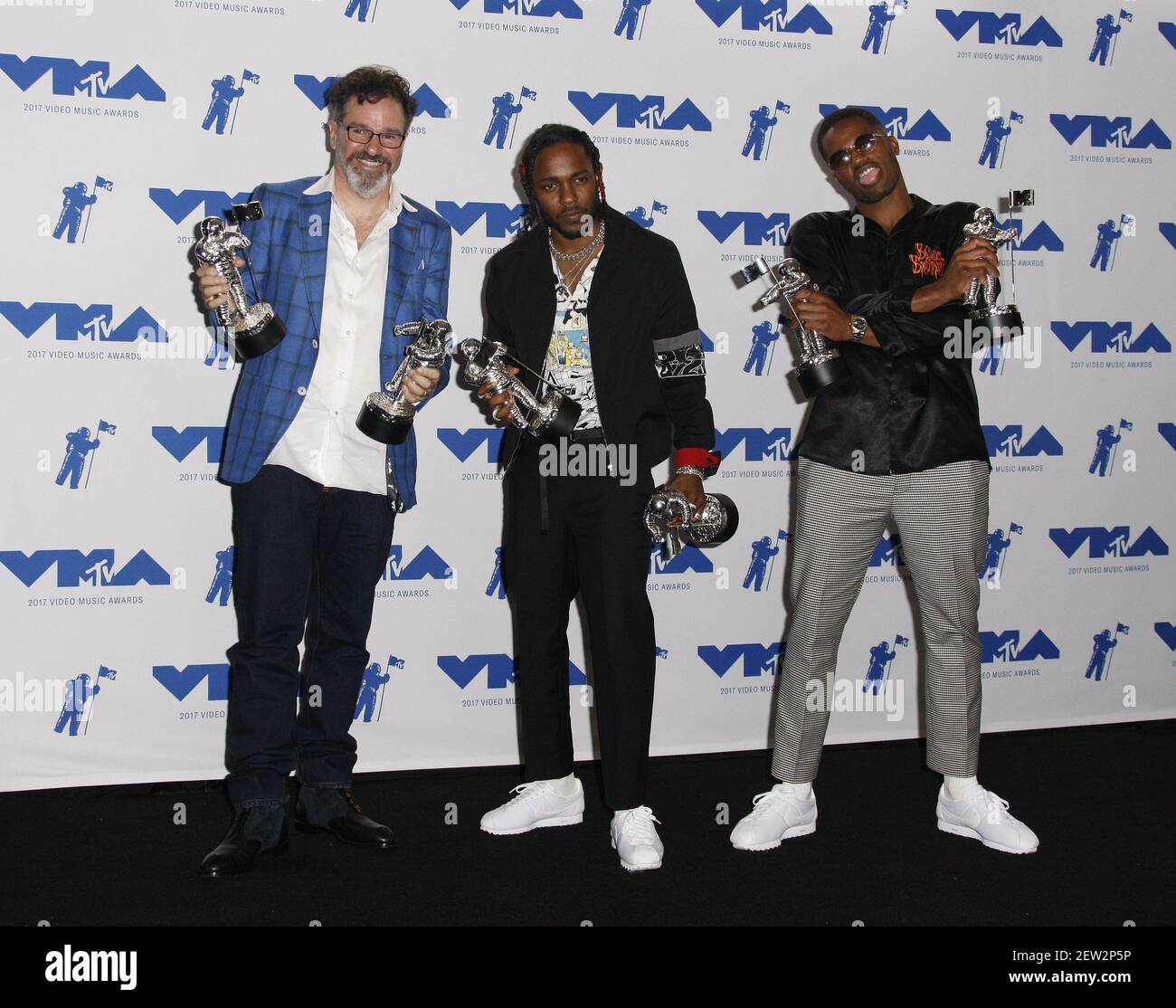 Dave Meyers, Kendrick Lamar and Dave Free pose with Video of the Year ...