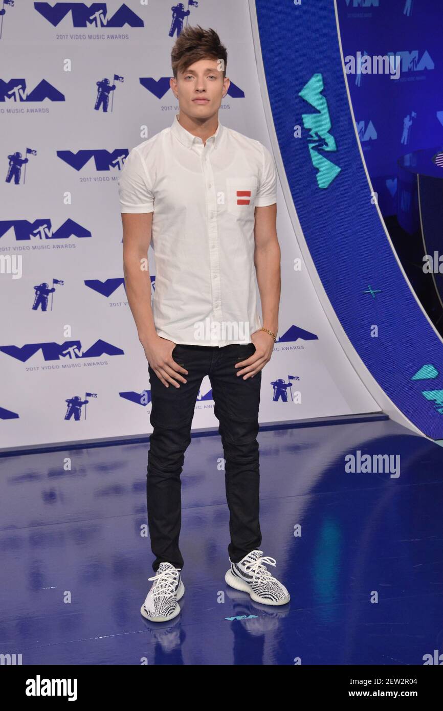 Matt Rife at the 2017 MTV Video Music Awards held at The Forum on ...