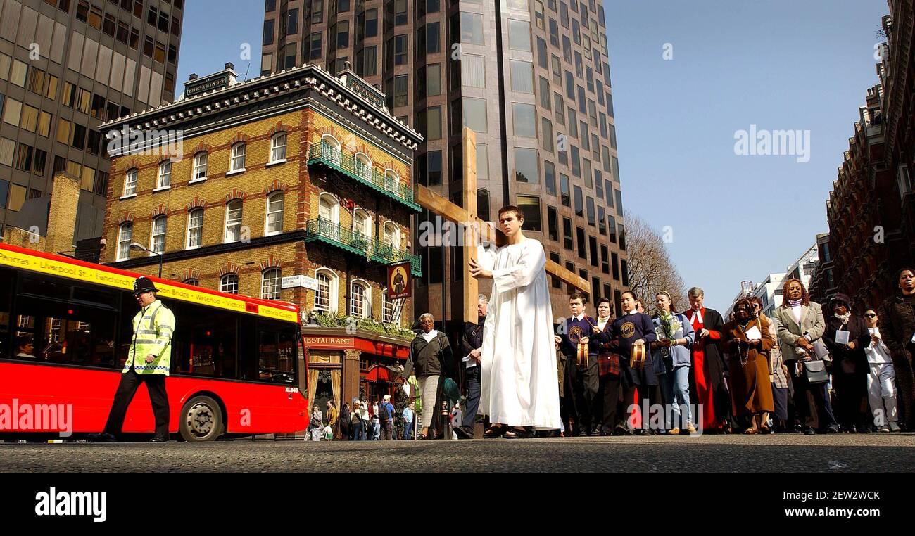 Easter parade hi-res stock photography and images - Alamy