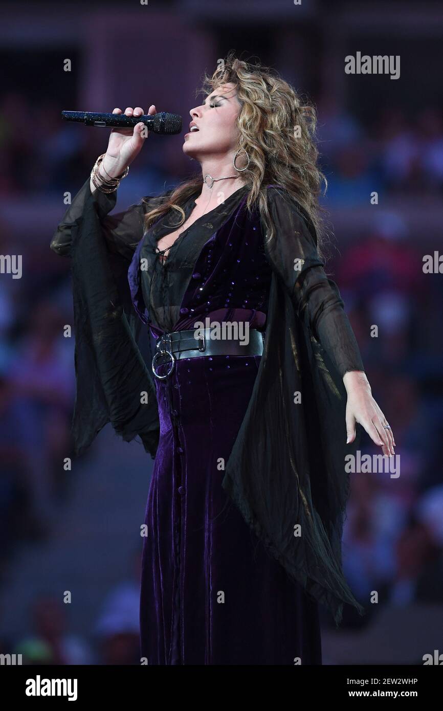 Singer Shania Twain performs in Arthur Ashe Stadium during the USTA ...