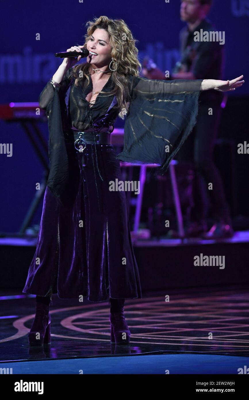 Singer Shania Twain performs in Arthur Ashe Stadium during the USTA ...