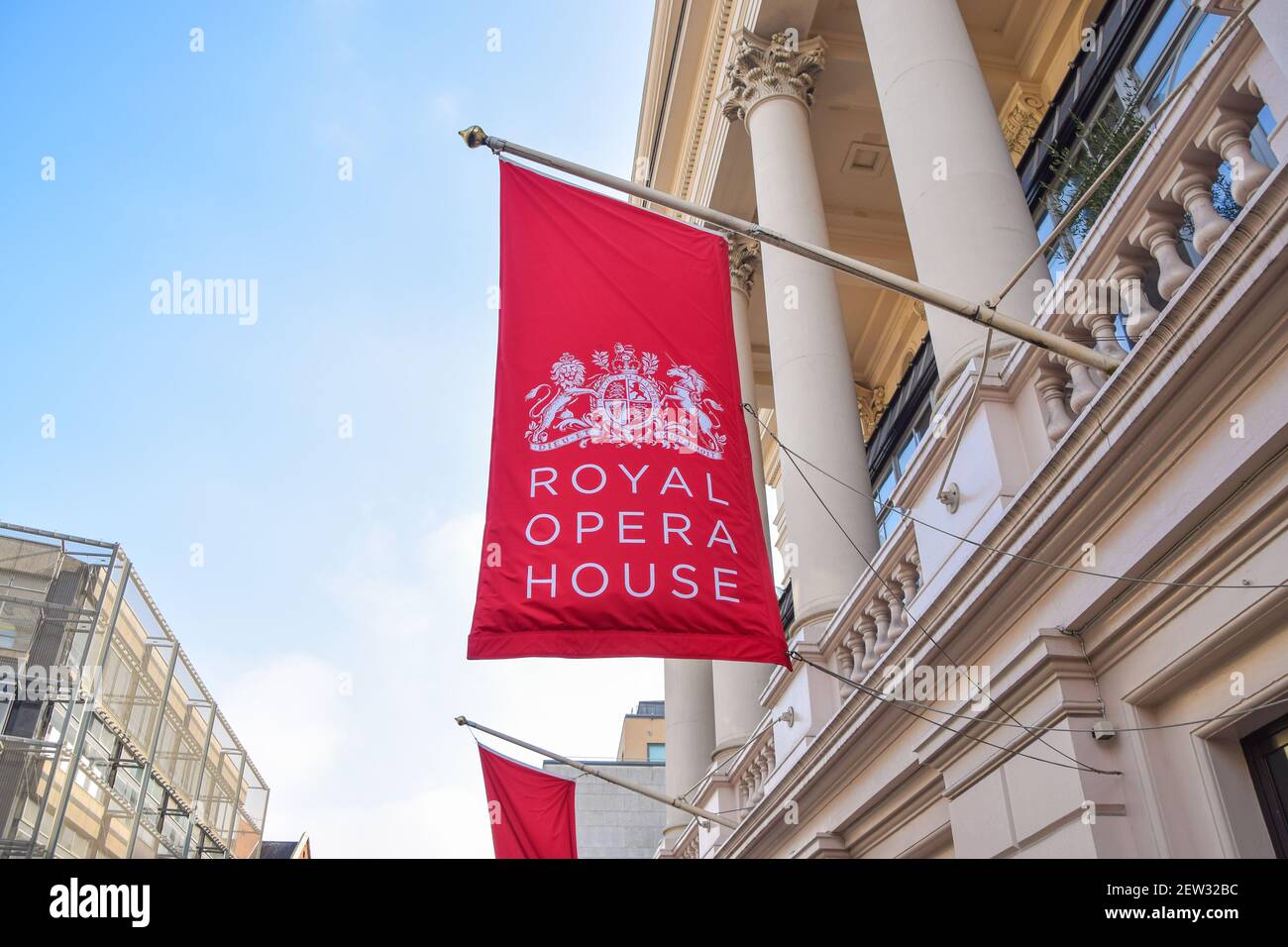 Royal box of the royal opera house hi-res stock photography and images ...