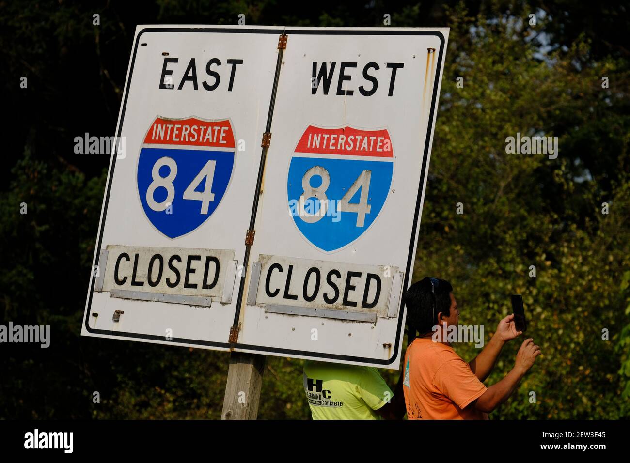 People watch the Eagle Creek Fire from the Bridge of the Gods near ...