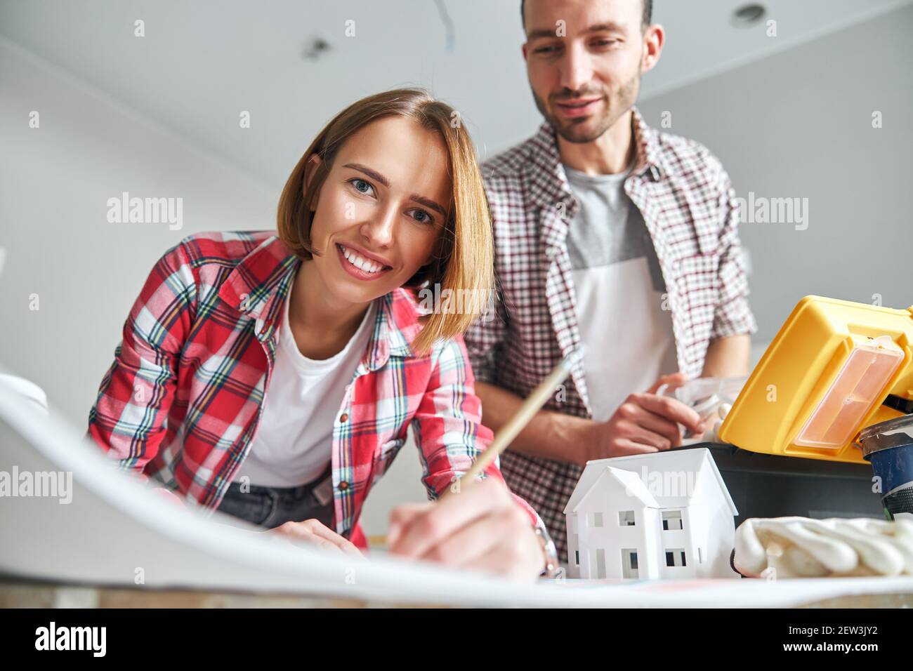 Draftswoman hi-res stock photography and images - Alamy