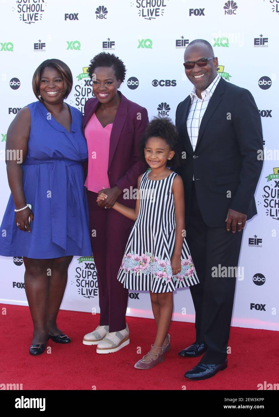 (L-R) Deloris Grant, actress Viola Davis, actor Julius Tennon and ...