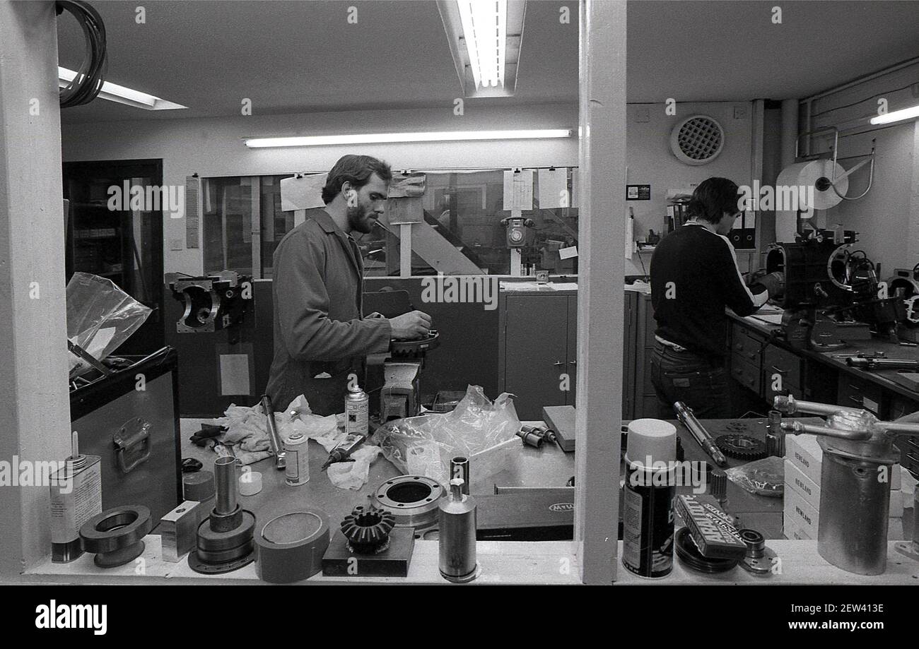 March engineering factory bicester hi-res stock photography and images ...