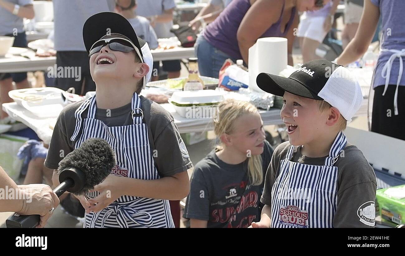 Ben Henricks, left, 8, and his younger brother, Graeme Henricks, both ...