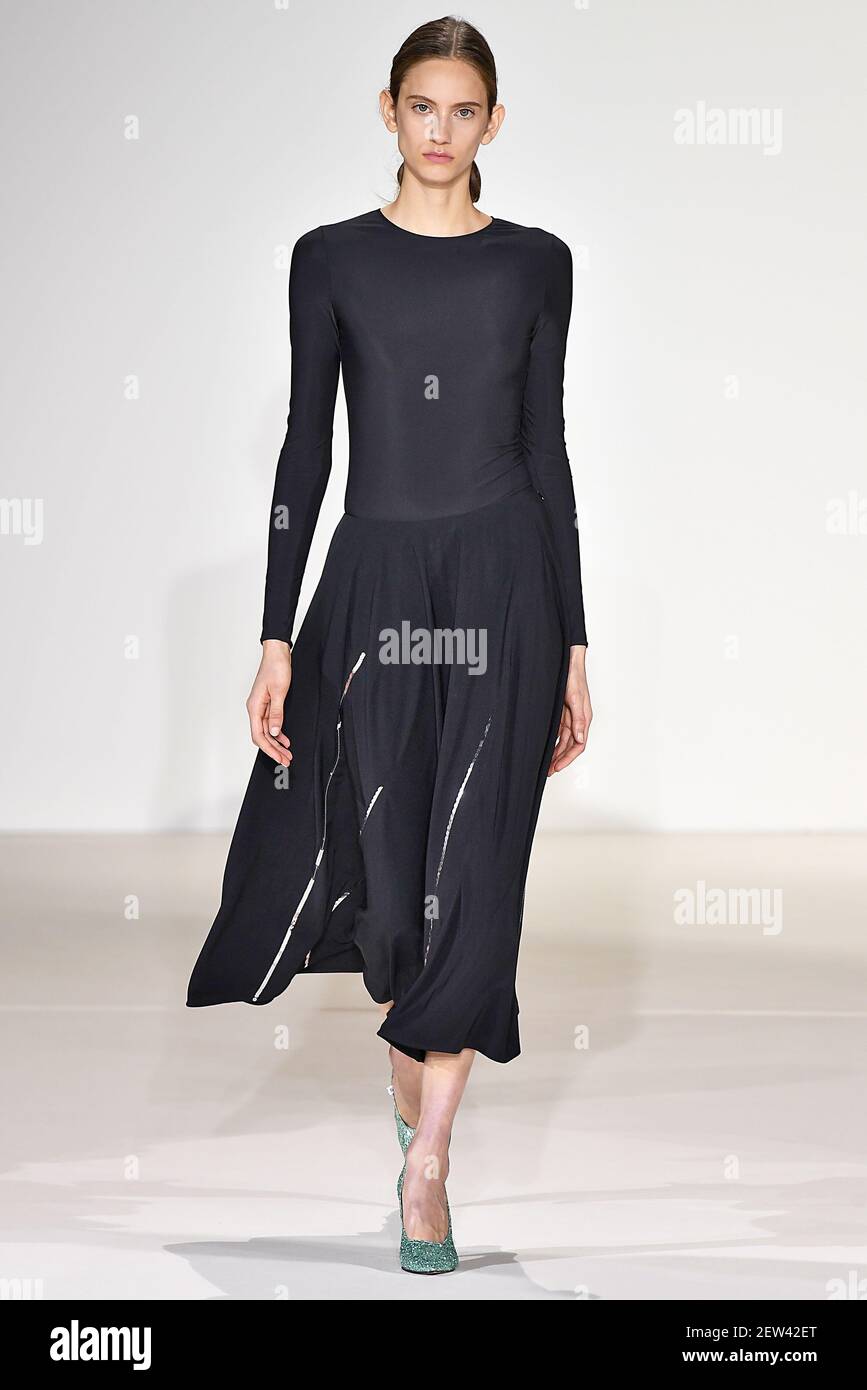 Model Sarah Berger walks on the runway during Victoria Beckham Fashion ...