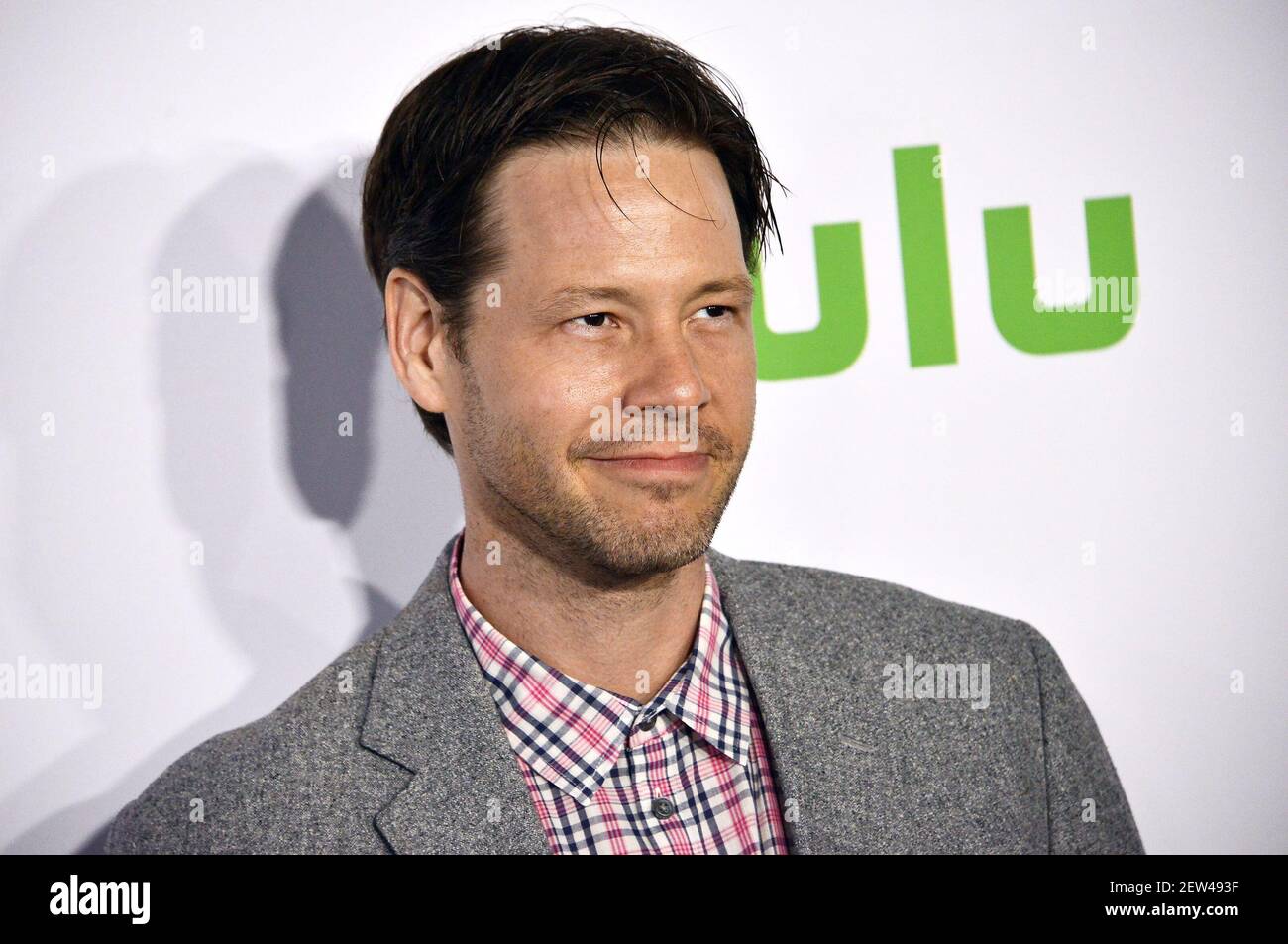 Ike Barinholtz arrives at "The Mindy Project" Final Season Premiere ...