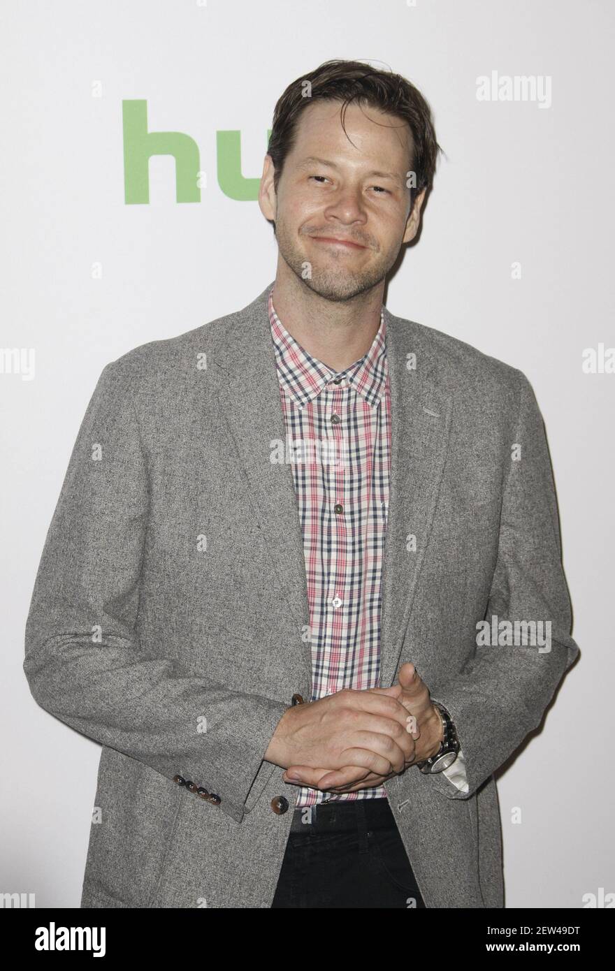 Actor Ike Barinholtz attends Hulu's 'The Mindy Project' Final Season ...