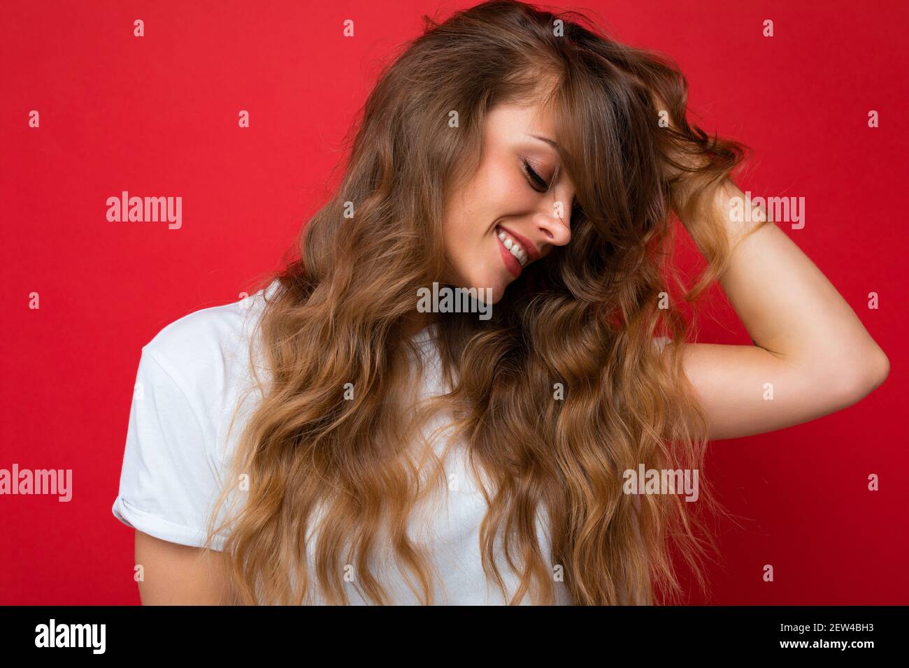 Close-up portrait of nice-looking attractive lovely lovable pretty cute ...