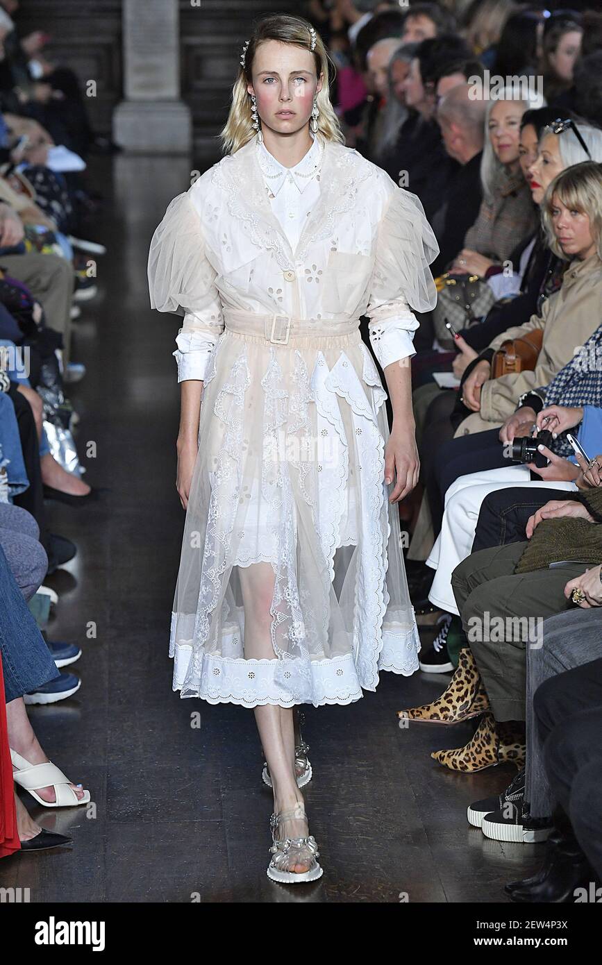 Model Edie Campbell walks on the runway during the Simone Rocha Fashion ...
