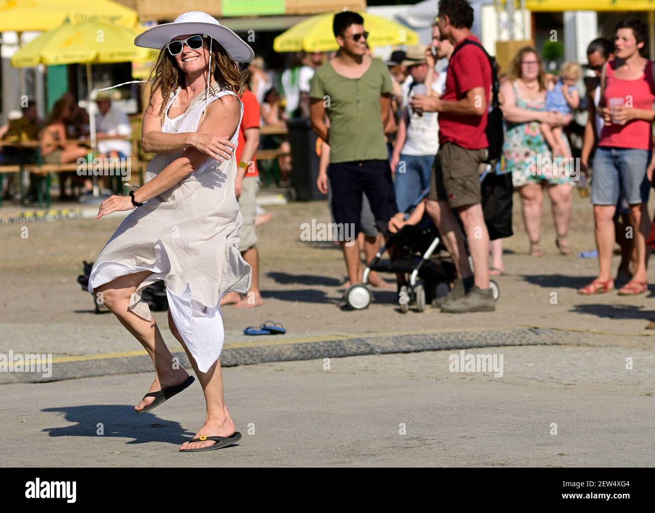August 09 hi-res stock photography and images - Alamy