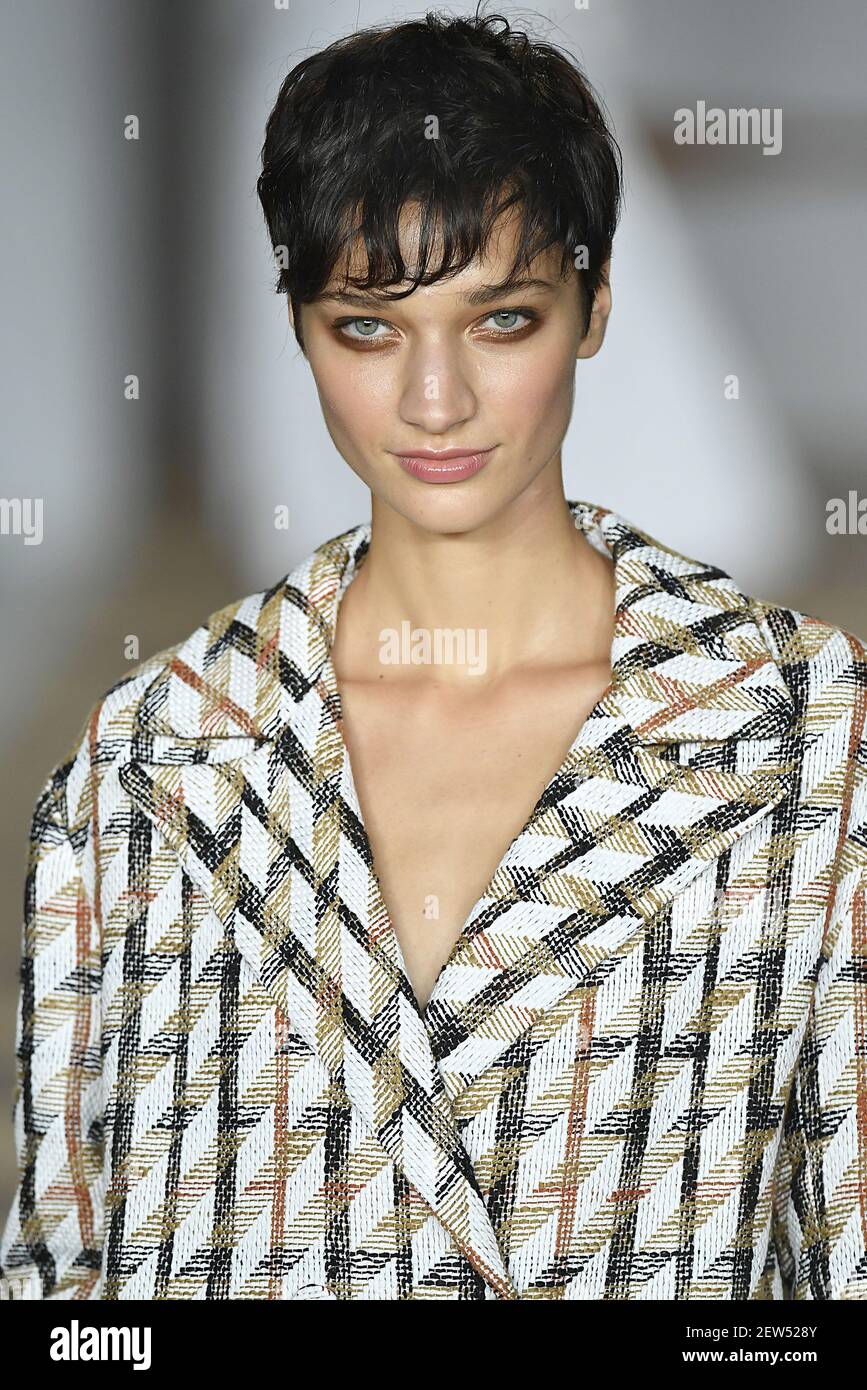 Model Sija Titko walks on the runway during the Daks Fashion Show ...