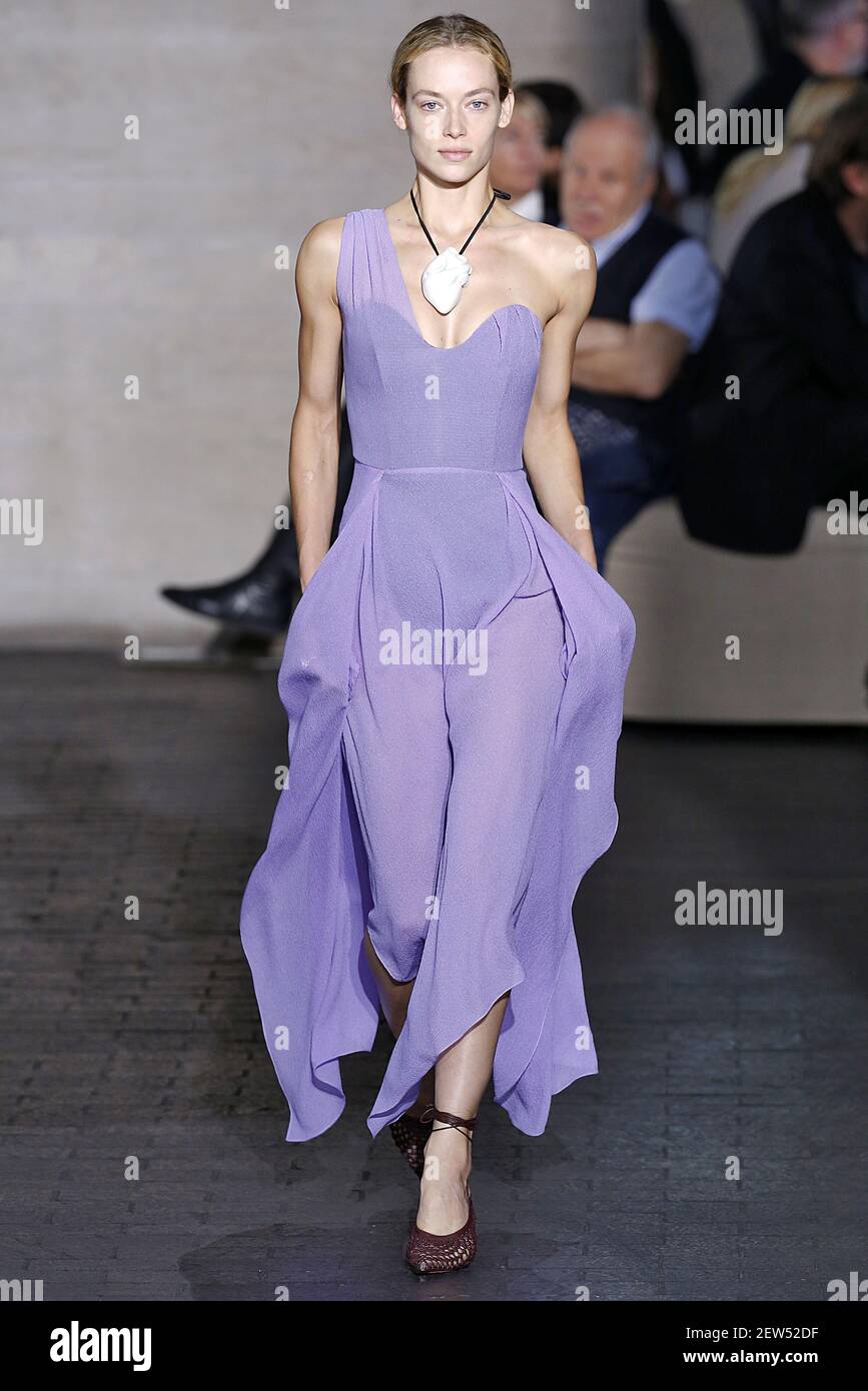 Model Hannah Ferguson walks on the runway during the Roland Mouret ...