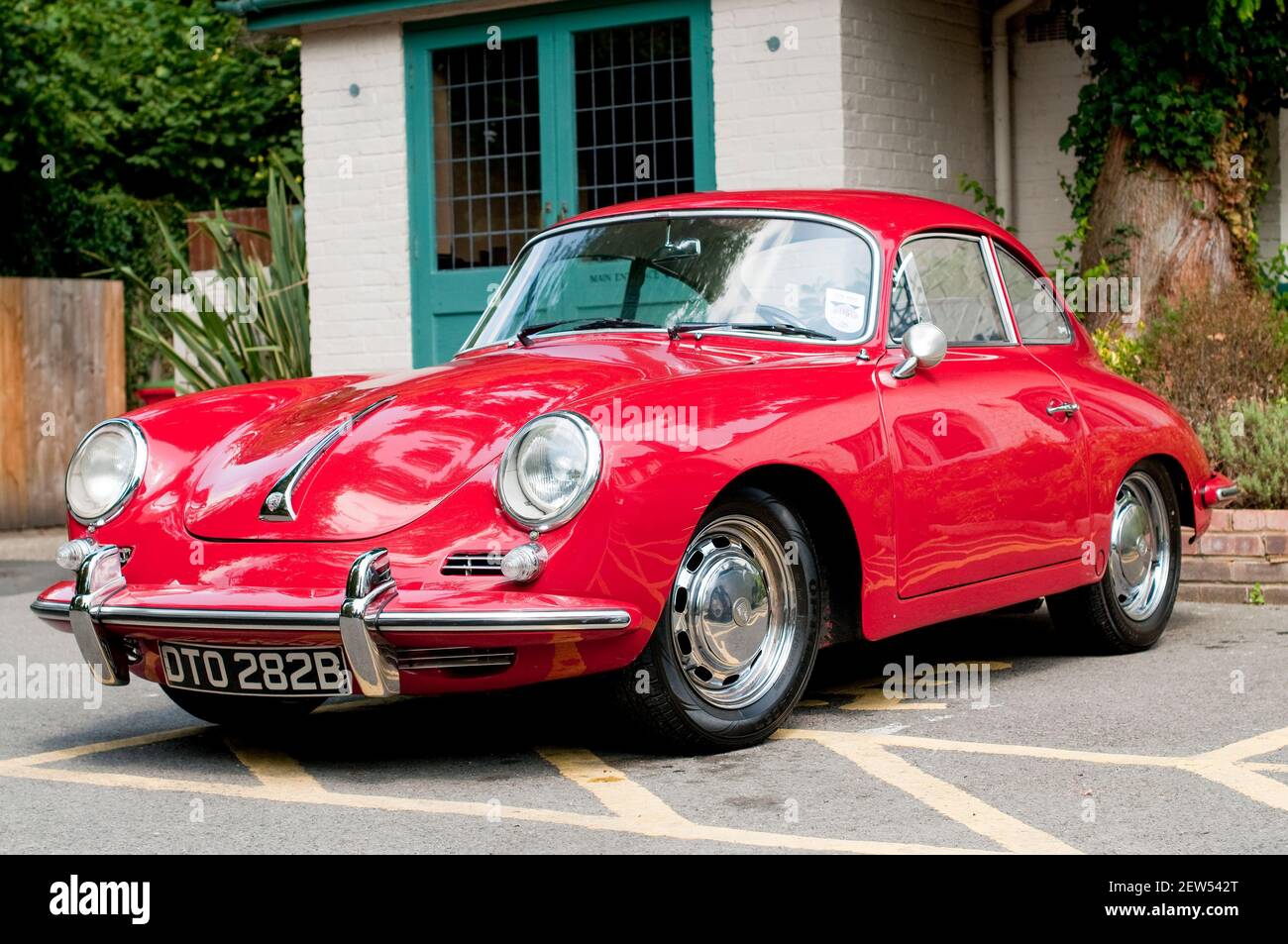 Vintage Porsche, August 2009, red, England, UK, United Kingdom Stock ...
