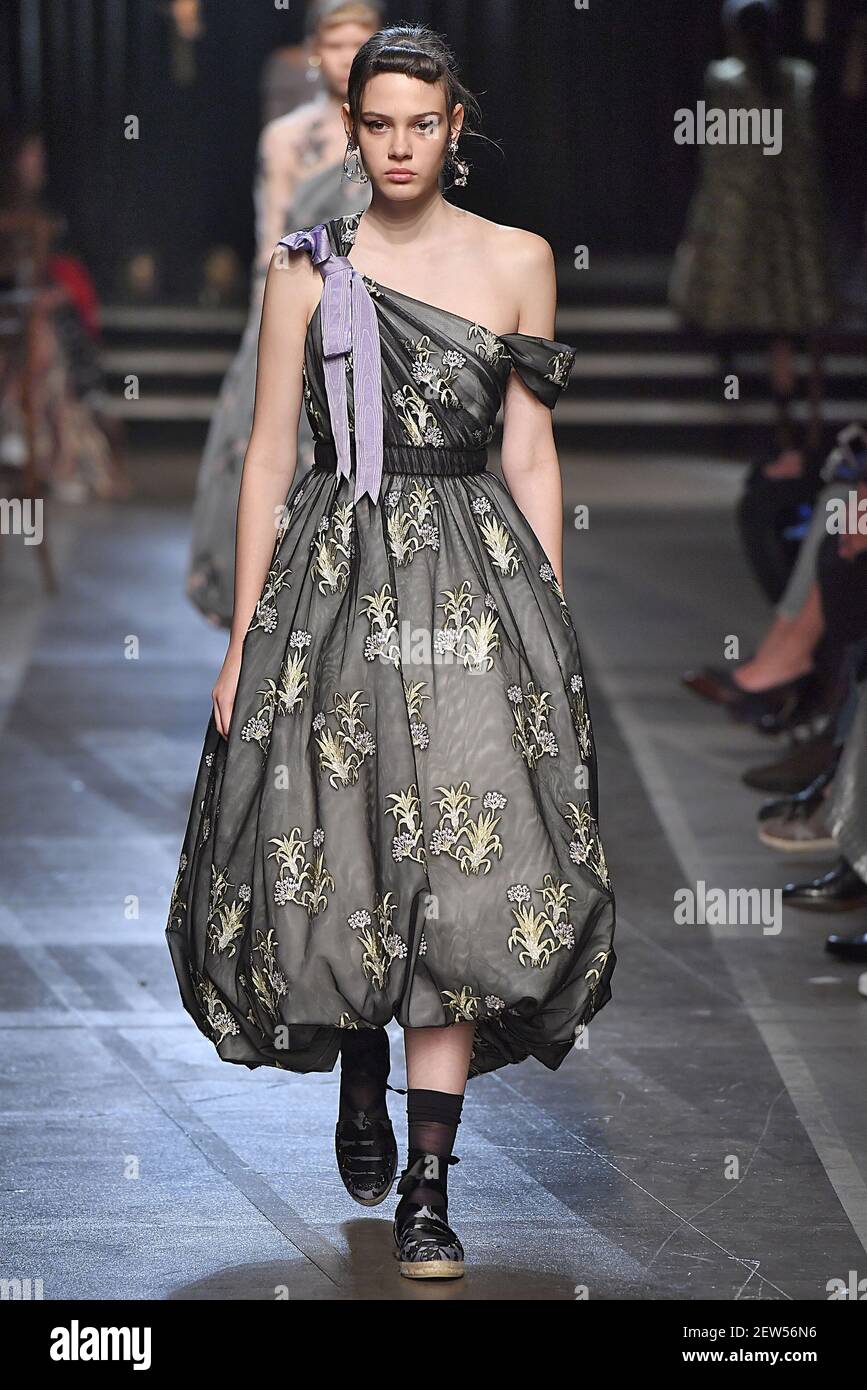 Model Mag Cysewska walks on the runway during the Erdem Fashion Show ...