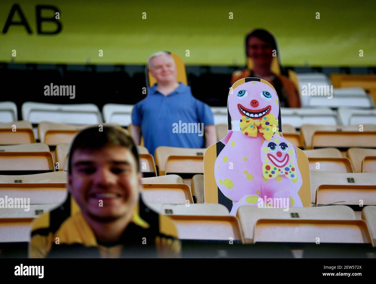 Mr blobby hi-res stock photography and images - Alamy