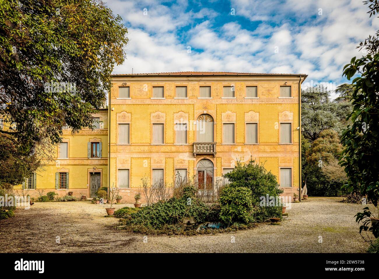 Sentiero di famiglia hi-res stock photography and images - Alamy