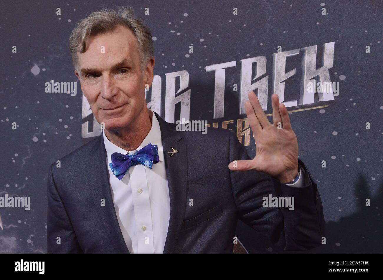 Bill Nye arrives at the "Star Trek: Discovery" Premiere held at the ...
