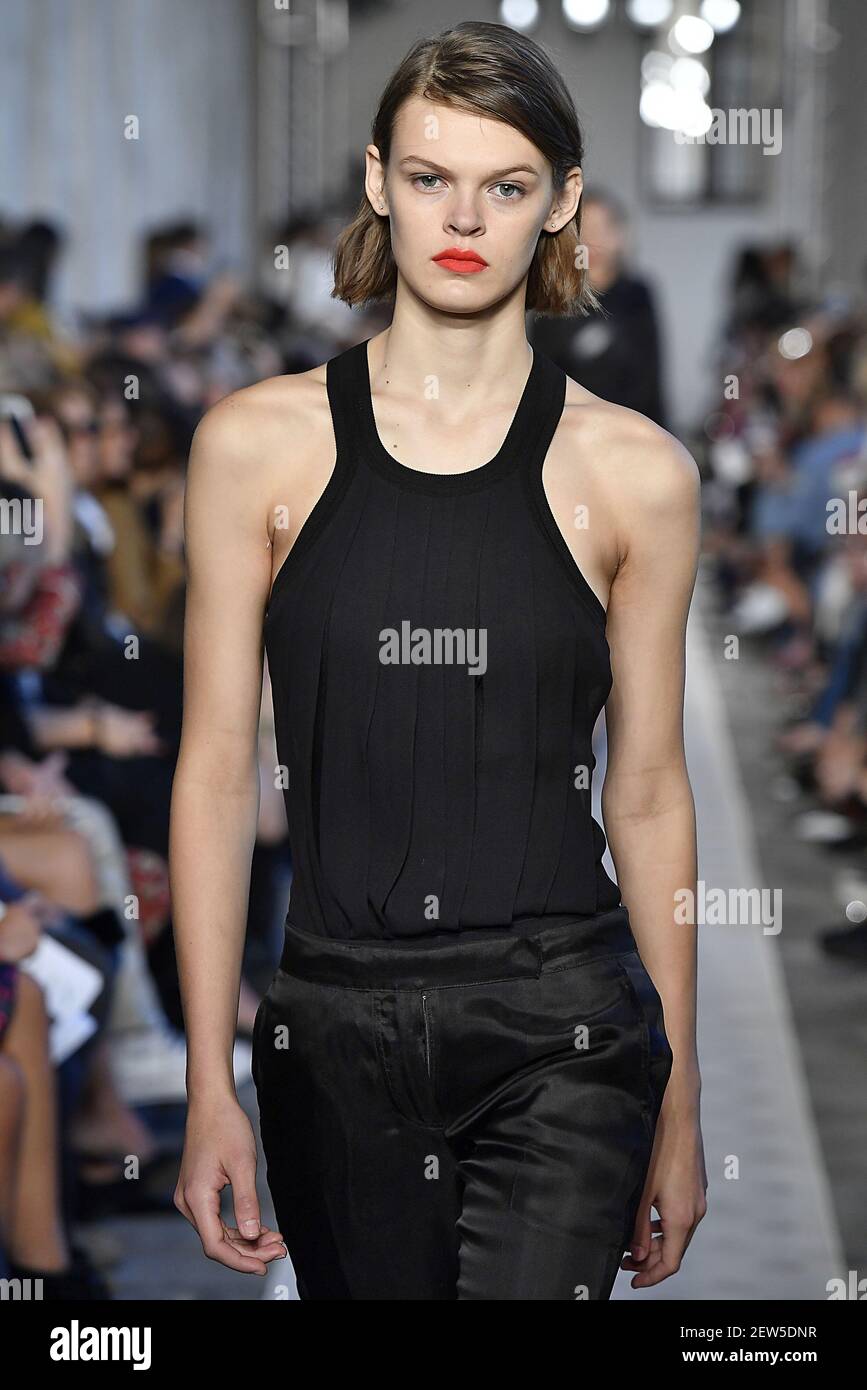 Model Cara Taylor walks on the runway during the Max Mara Fashion Show ...
