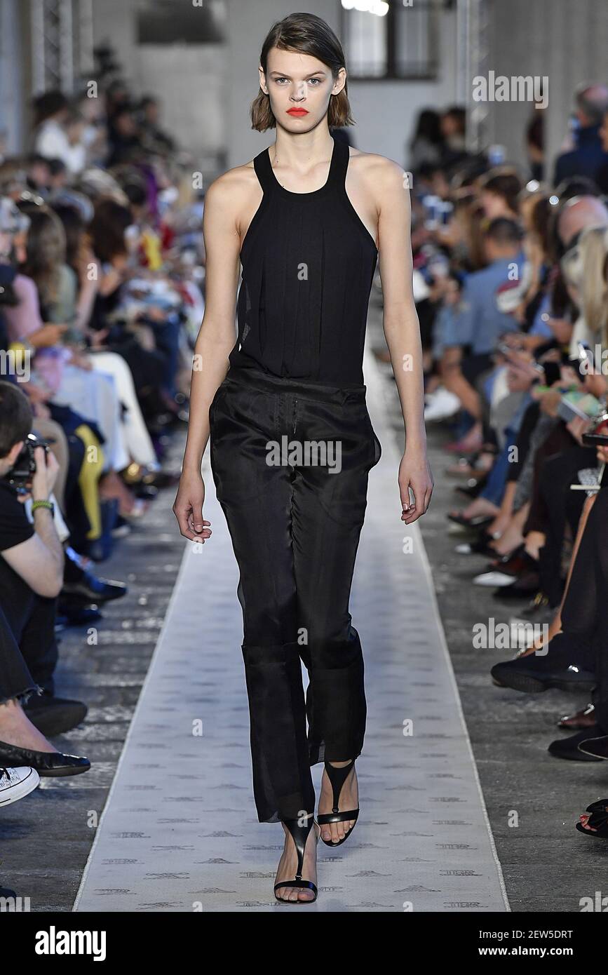 Model Cara Taylor walks on the runway during the Max Mara Fashion Show ...