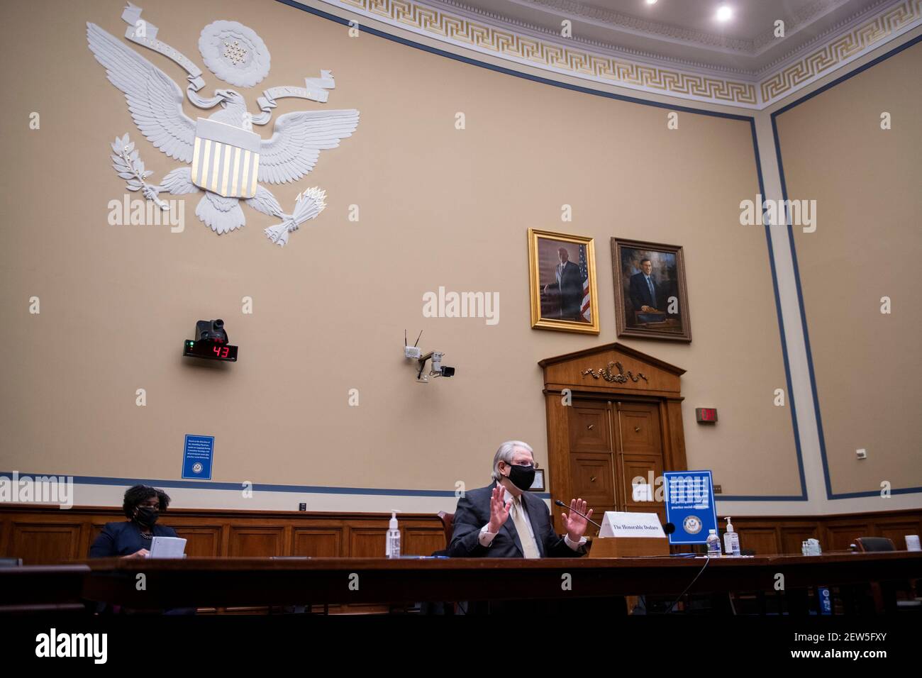 U s government accountability office hi-res stock photography and ...