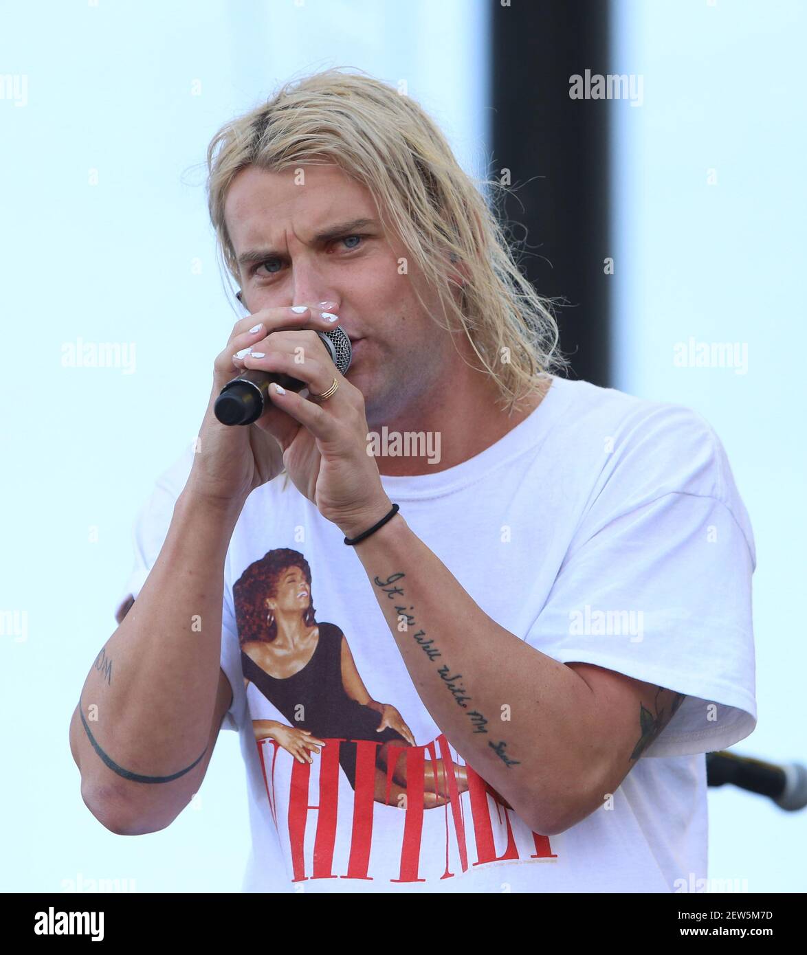 Judah Akers lead singer of Judah and the Lion performs during the 2017 ...