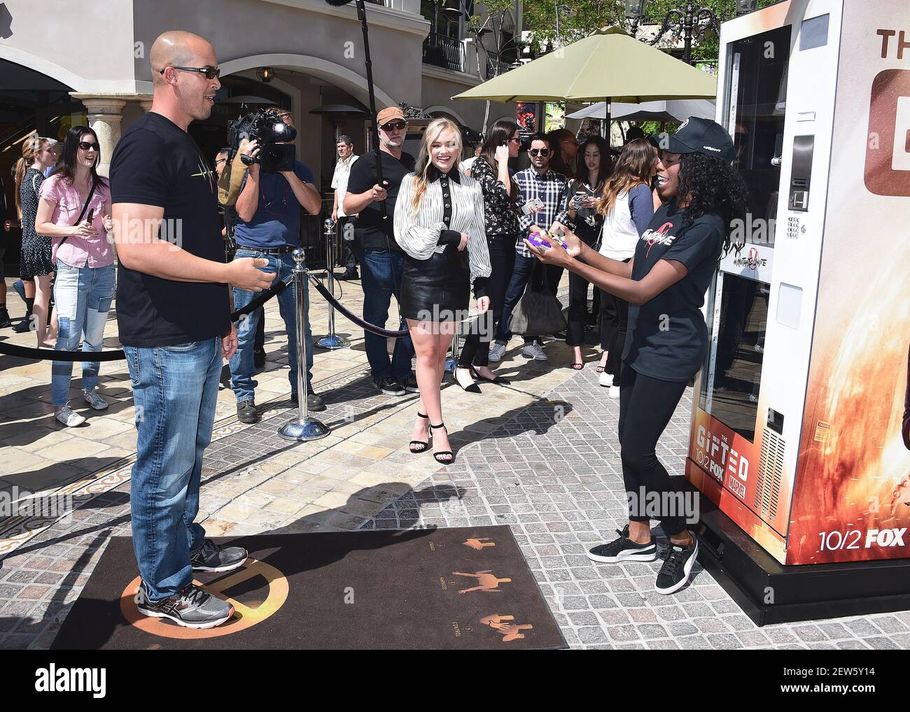 LOS ANGELES- SEPTEMBER 24: Coby Bell at Fox's "The Gifted" Vending ...