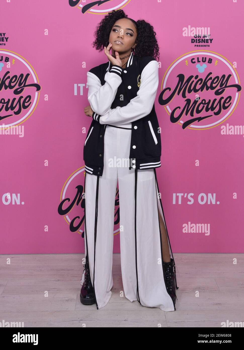 Ca mickey mouse hi-res stock photography and images - Alamy