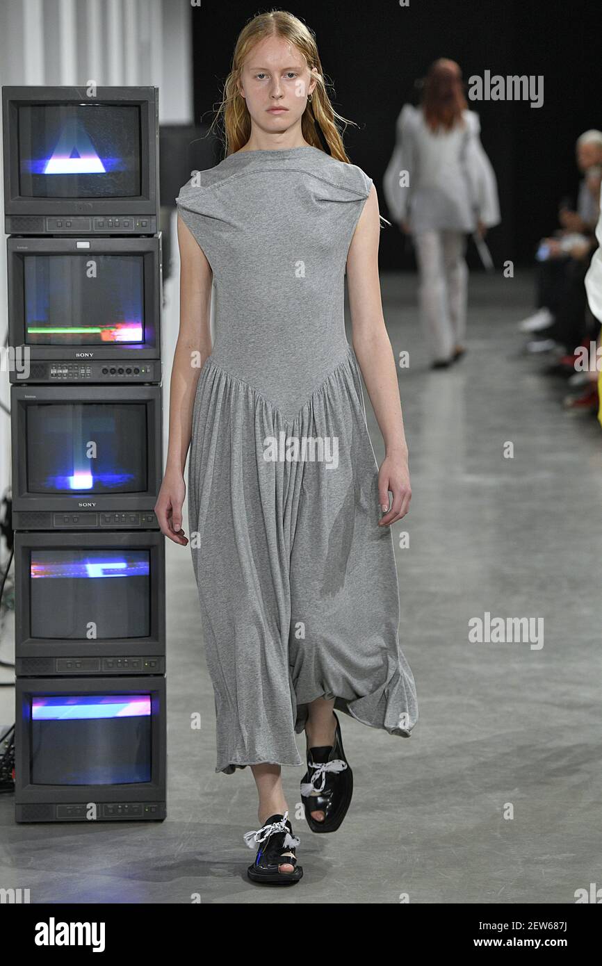 Model walks on the runway during the Aalto Fashion Show during Paris ...