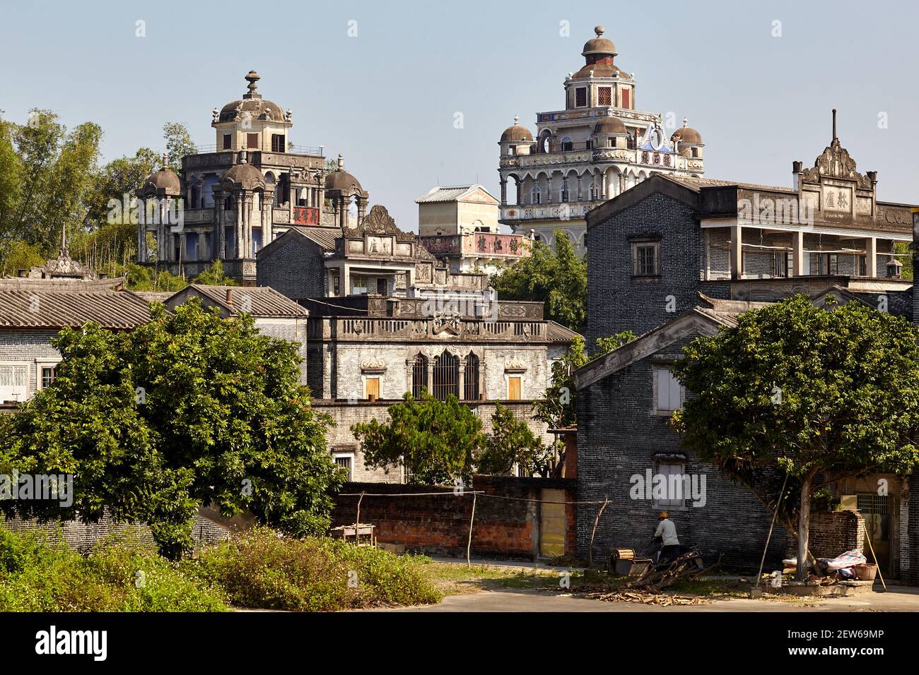 Jinjiang lou hi-res stock photography and images - Alamy