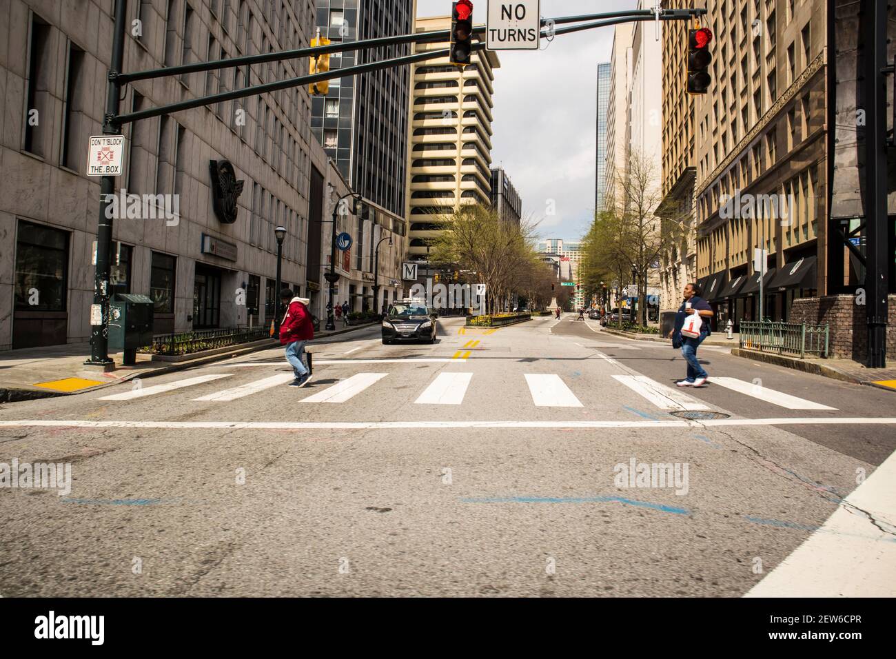 Downtown atlanta crowd hi-res stock photography and images - Alamy