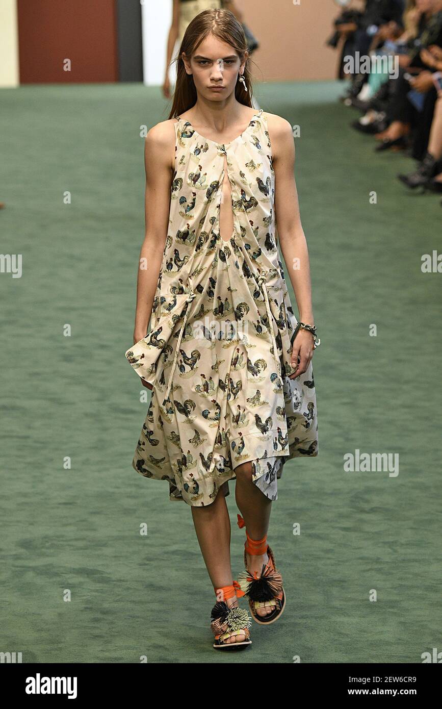 Model Nina Marker walks on the runway during the Carven Fashion Show ...