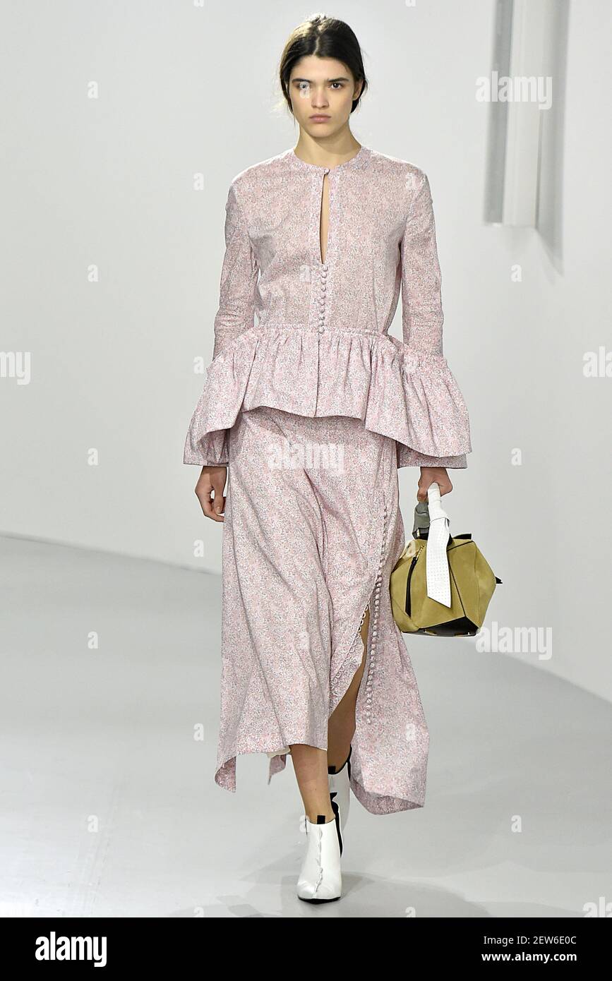 Model Alexandra Micu walks on the runway during the Loewe Fashion Show ...