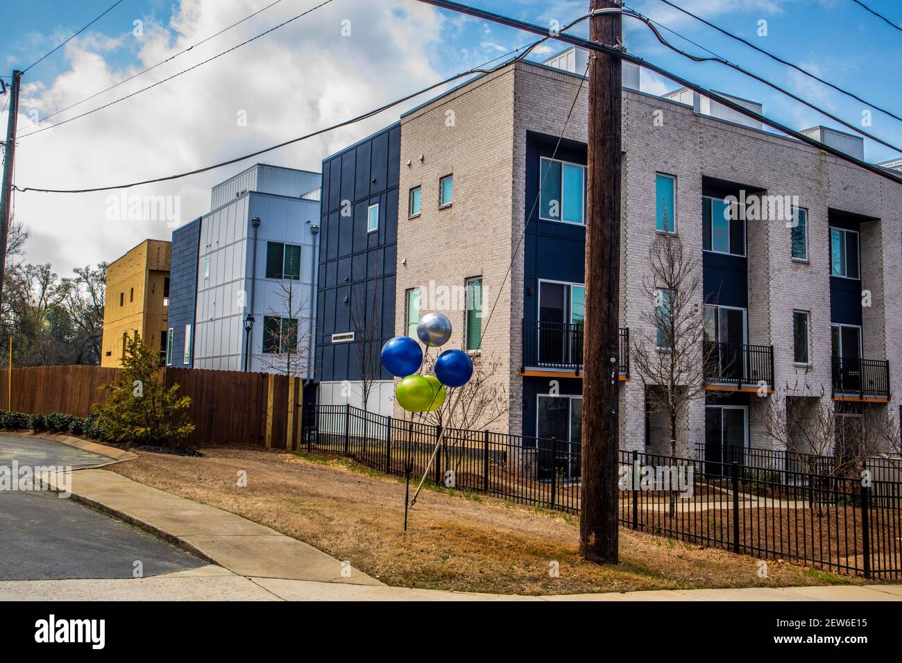 Atlanta, Ga USA - 03 20 20: Downtown Atlanta new apartment buildings ...
