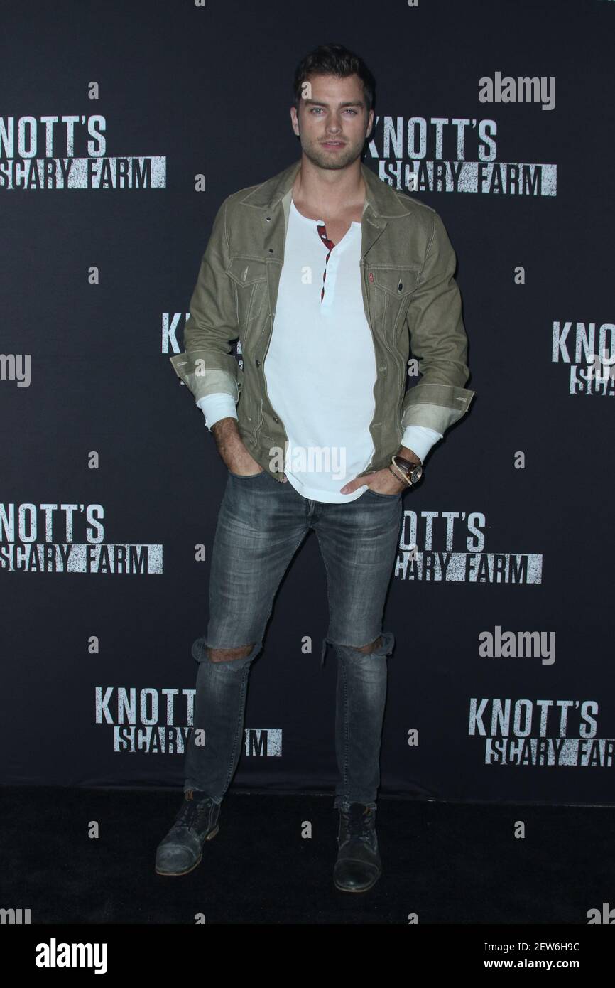 Pierson Fode at the Knott's Scary Farm And Instagram's Celebrity Night ...
