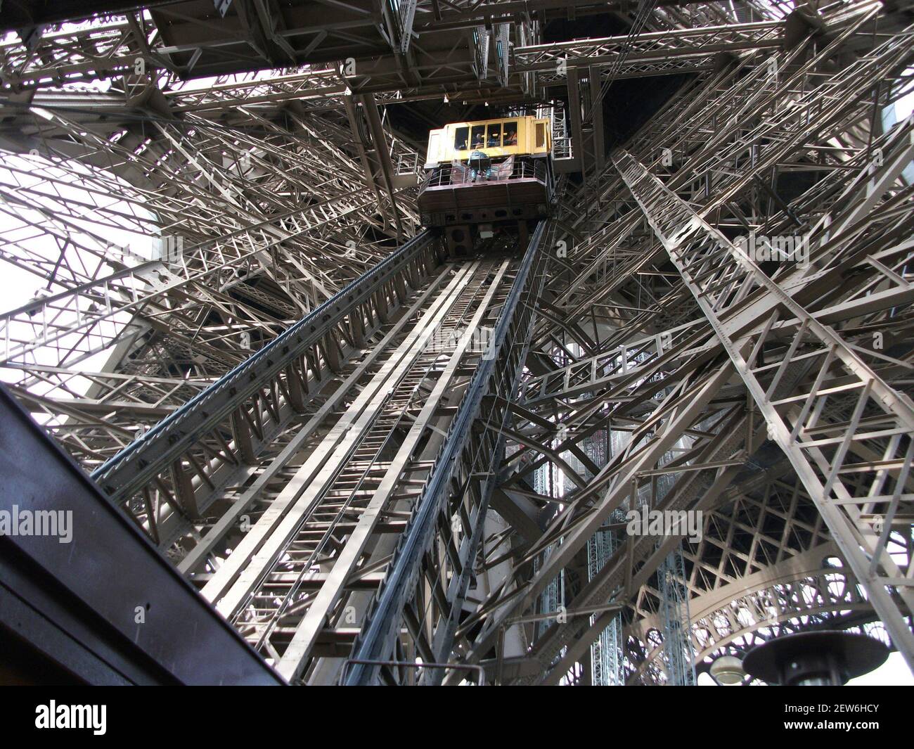 Effiel tower elevator Stock Photo - Alamy
