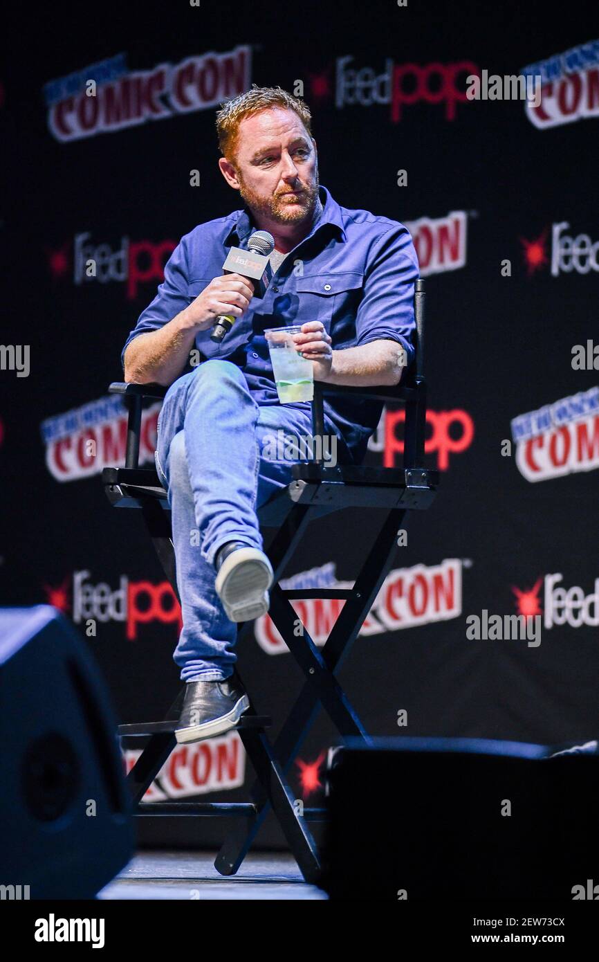 NEW YORK - OCTOBER 6: Scott Grimes attends the panel for Fox's "The ...