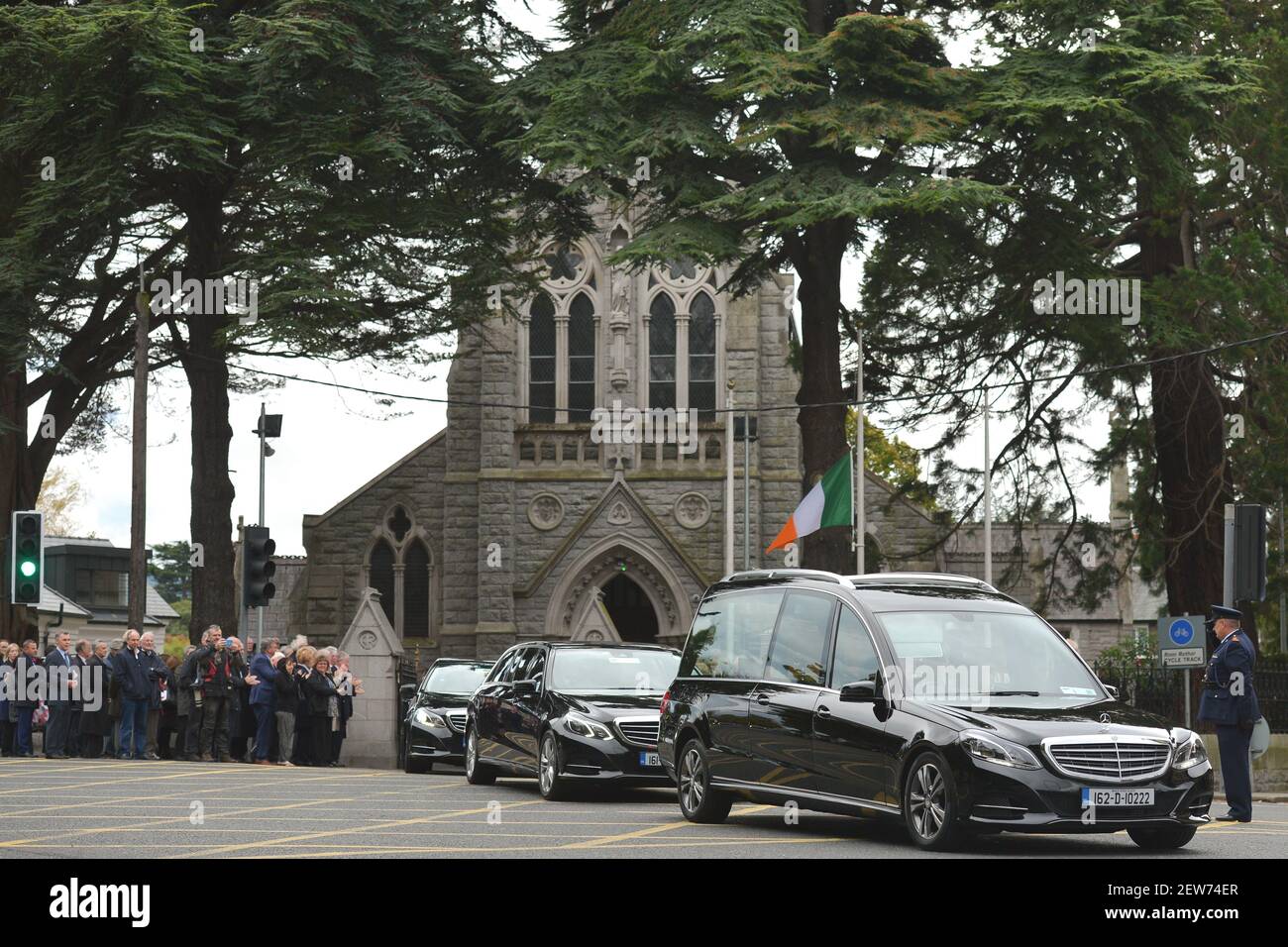 The coffin of former Irish taoiseach Liam Cosgrave leaves the Church of ...