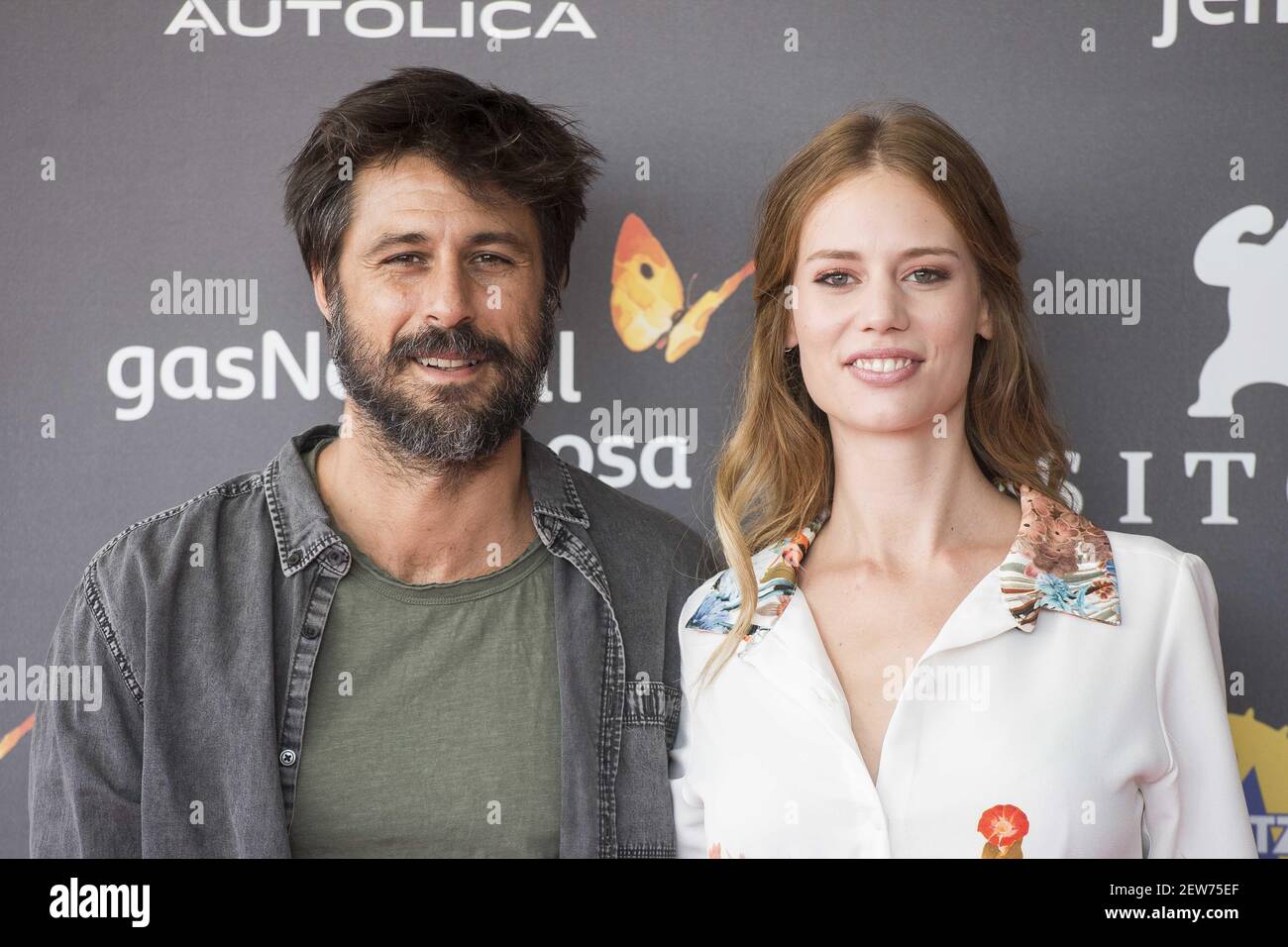 Actor Hugo Silva and actress Manuela Velles attends to red carpet at ...