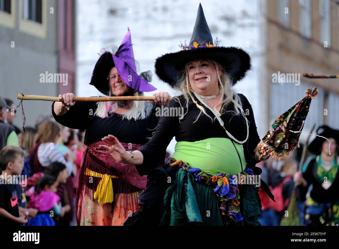 Witches take part in the the Spirit of Halloweentown parade in St ...
