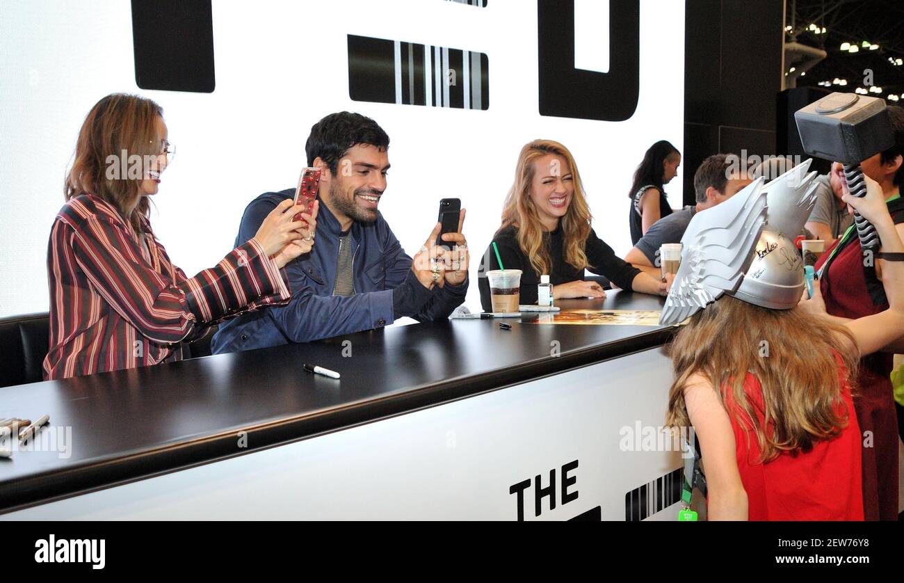 NEW YORK - OCTOBER 8: L-R: Actors Jamie Chung, Sean Teale and Amy Acker ...