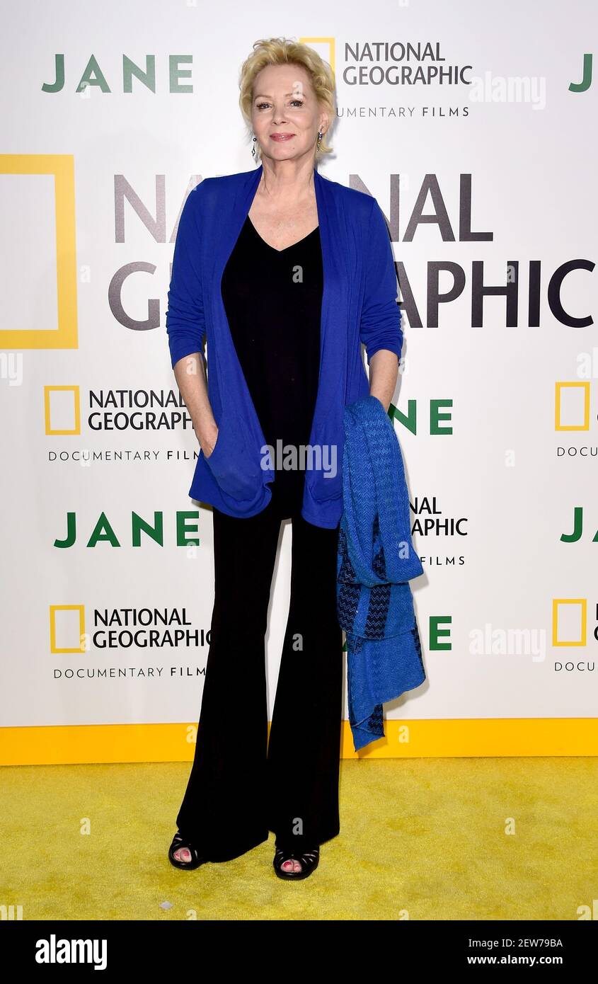 HOLLYWOOD - OCTOBER 9: Jean Smart attends the Los Angeles premiere of ...