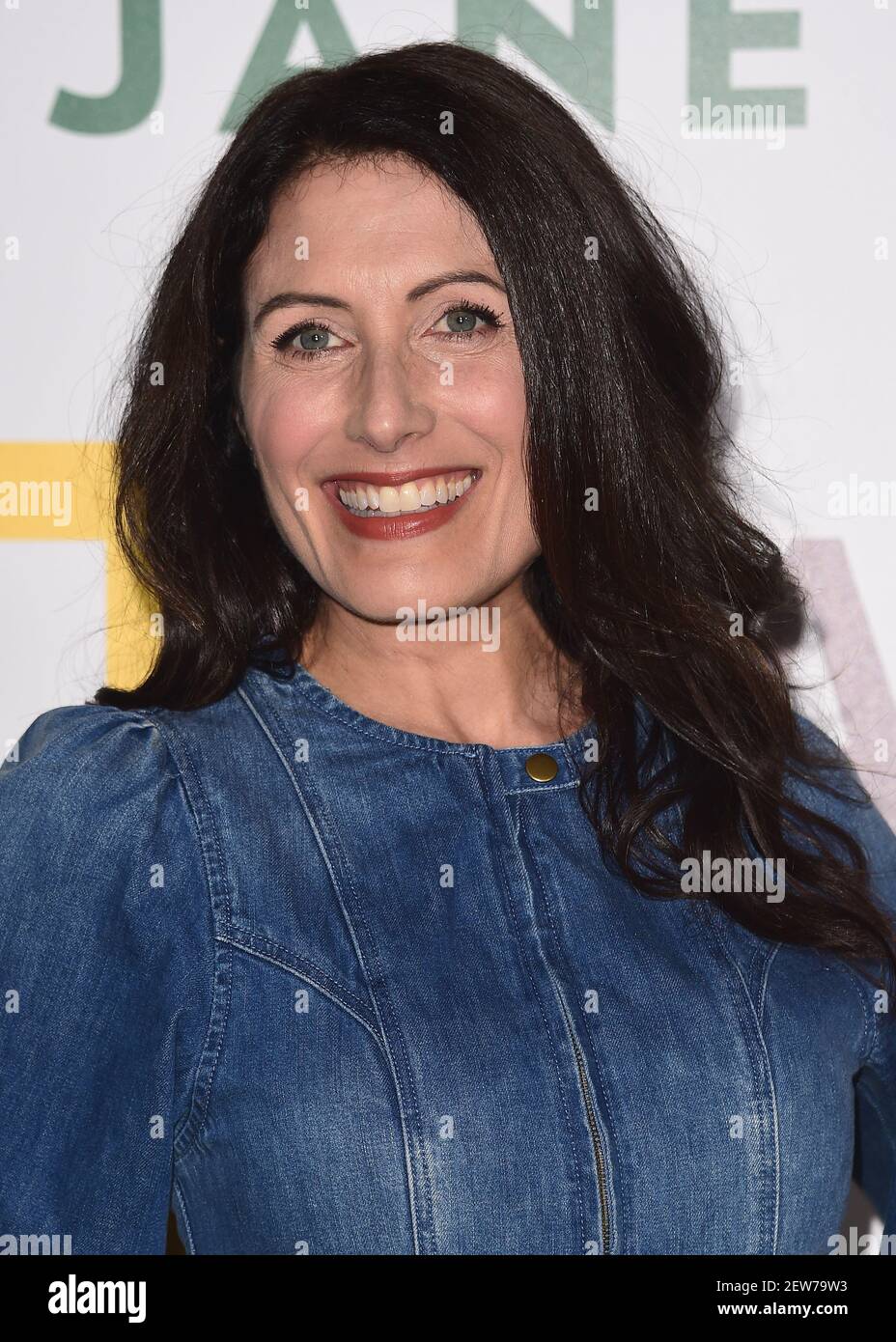 HOLLYWOOD - OCTOBER 9: Lisa Edelstein at the Los Angeles premiere of ...