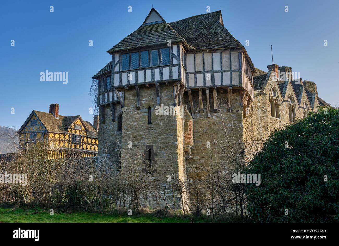 Stokesay castle hi-res stock photography and images - Alamy