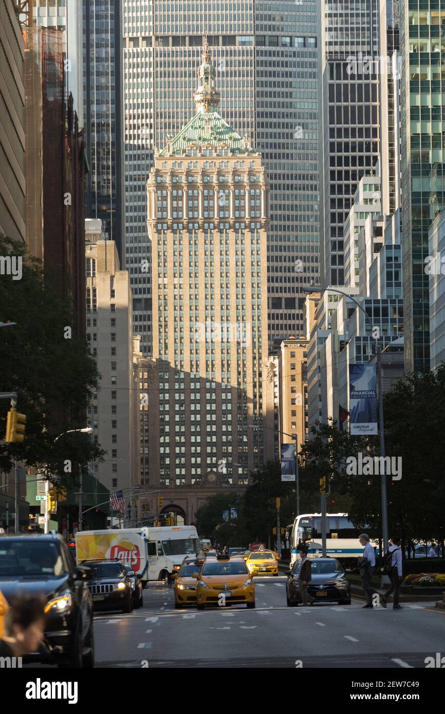 New York City, NY USA View of the of the Helmsley Building, Met Life ...