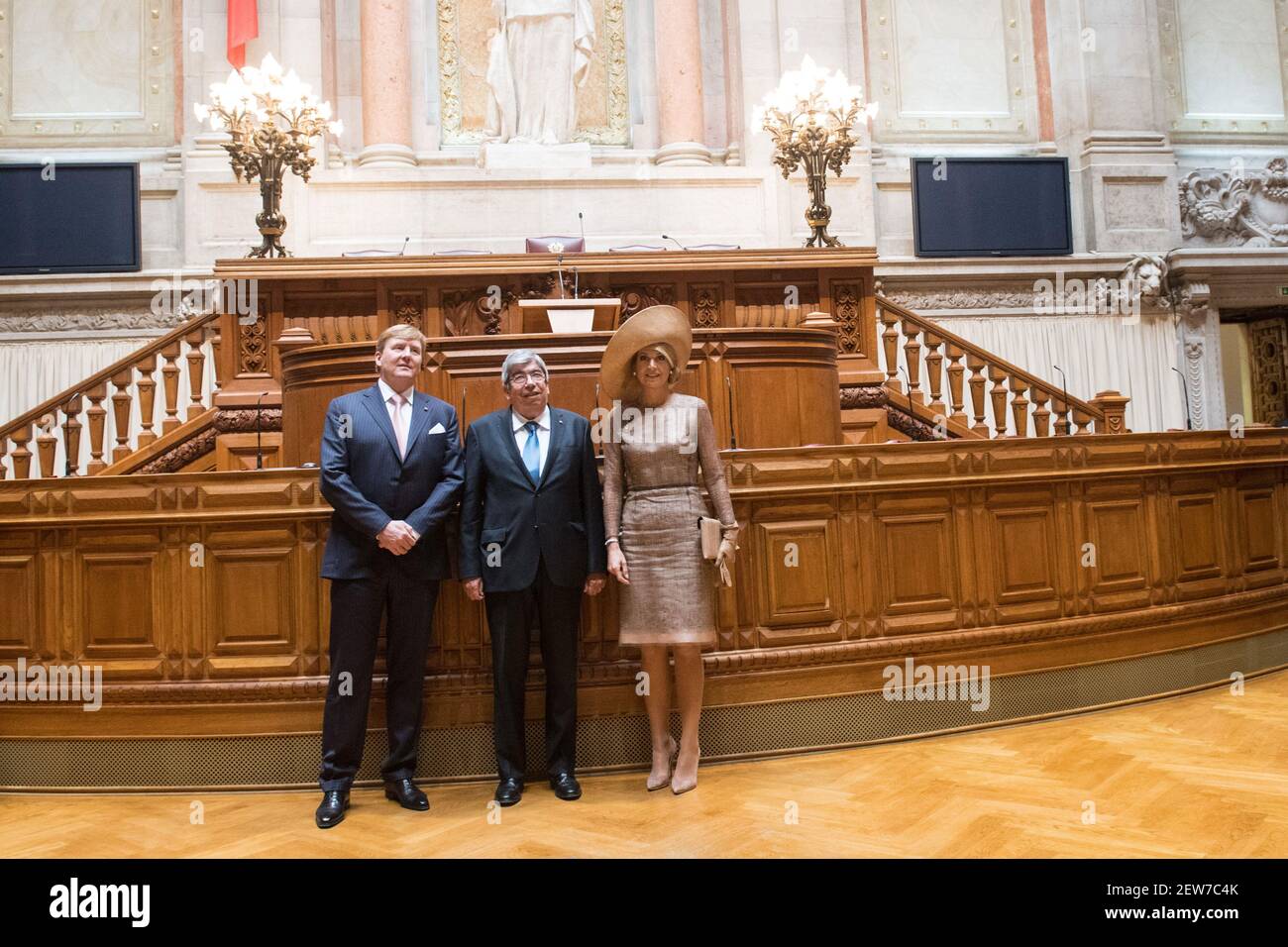 King Willem-Alexander and Queen Maxima during their meeting and ...